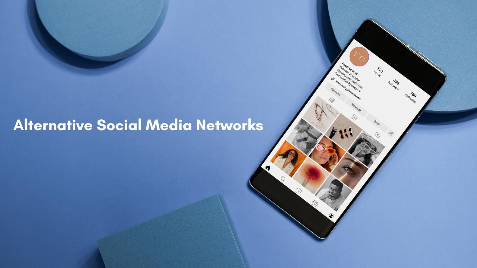 Develop a Professional Social Media Profile: Stand Out Today